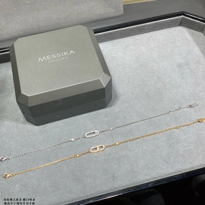 Low-cost Messika Bracelets