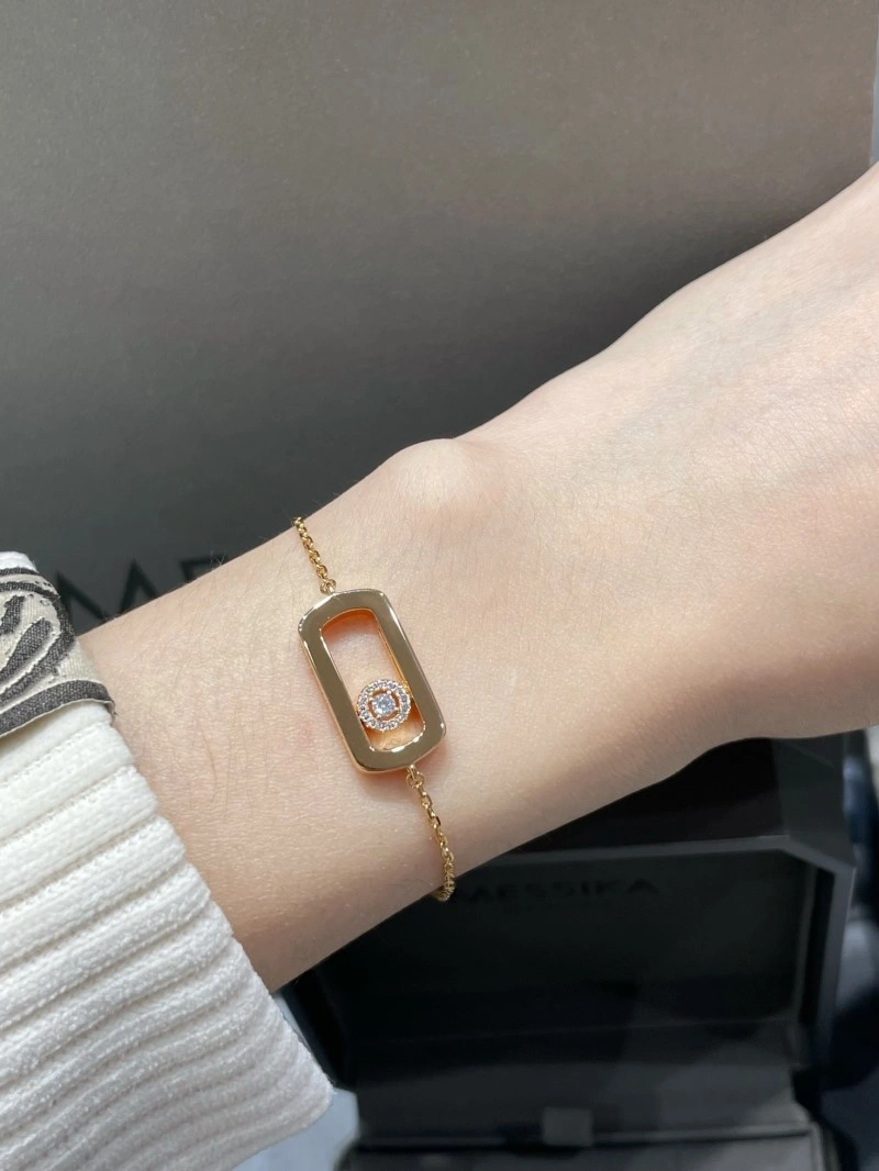Indistinguishable Messika Bracelets