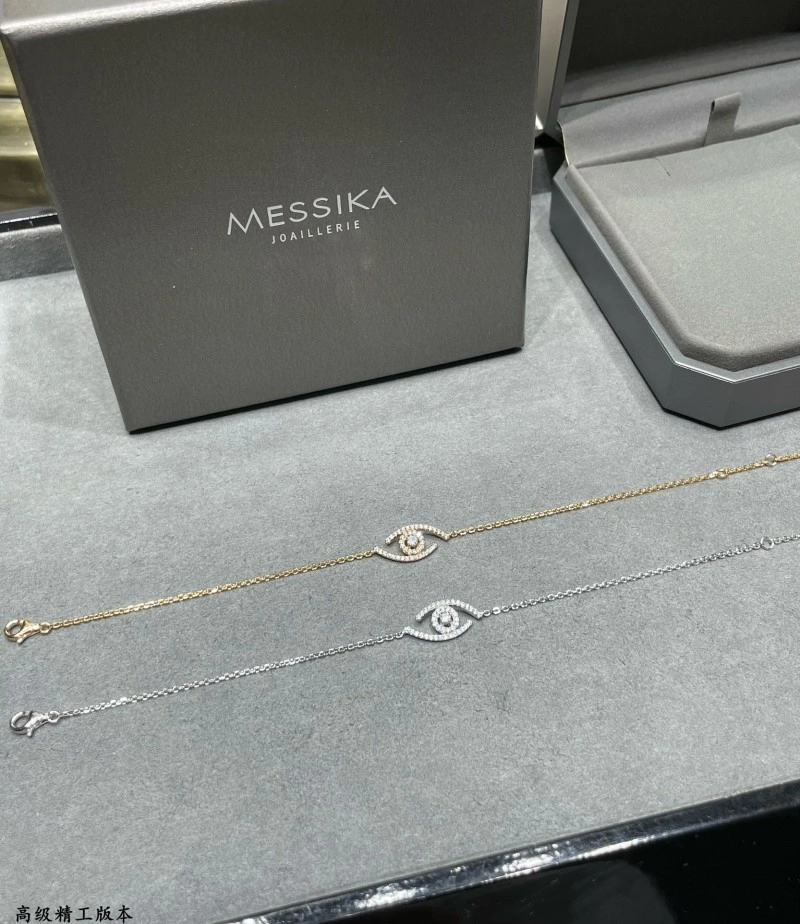 Accurate model Messika Bracelets