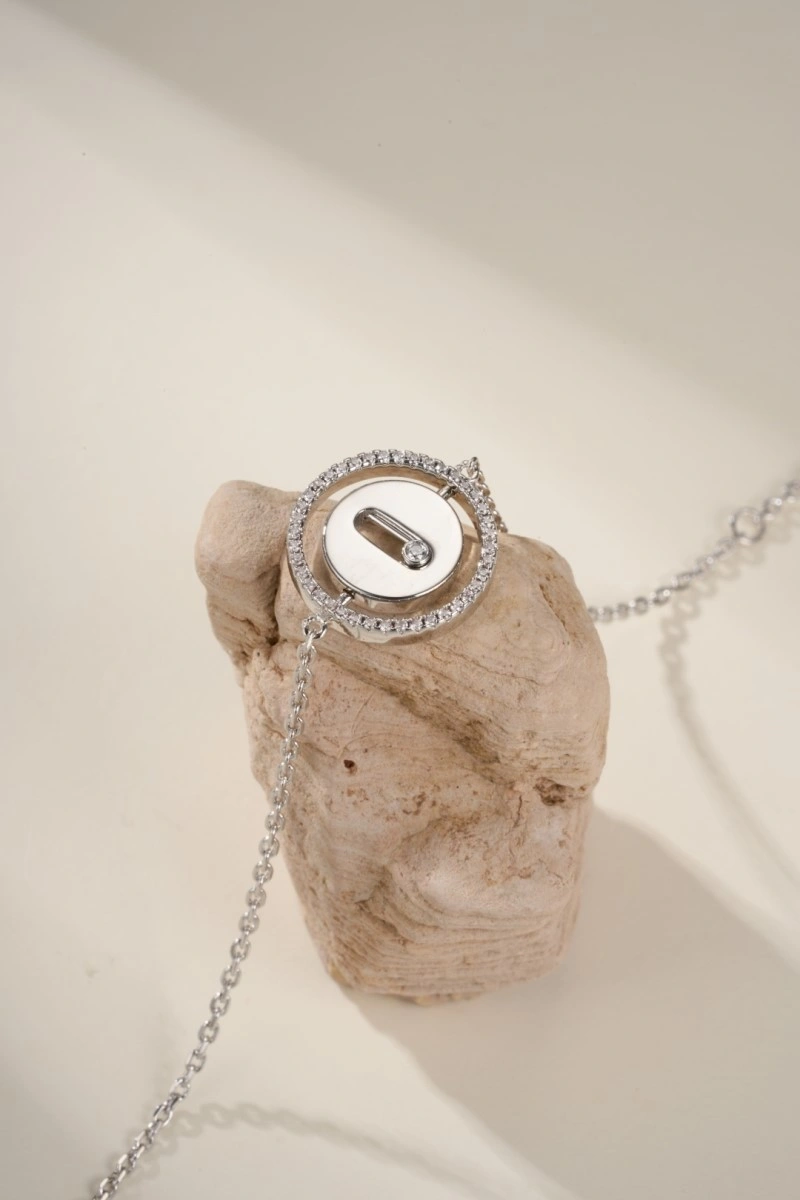 Indistinguishable Messika Bracelets