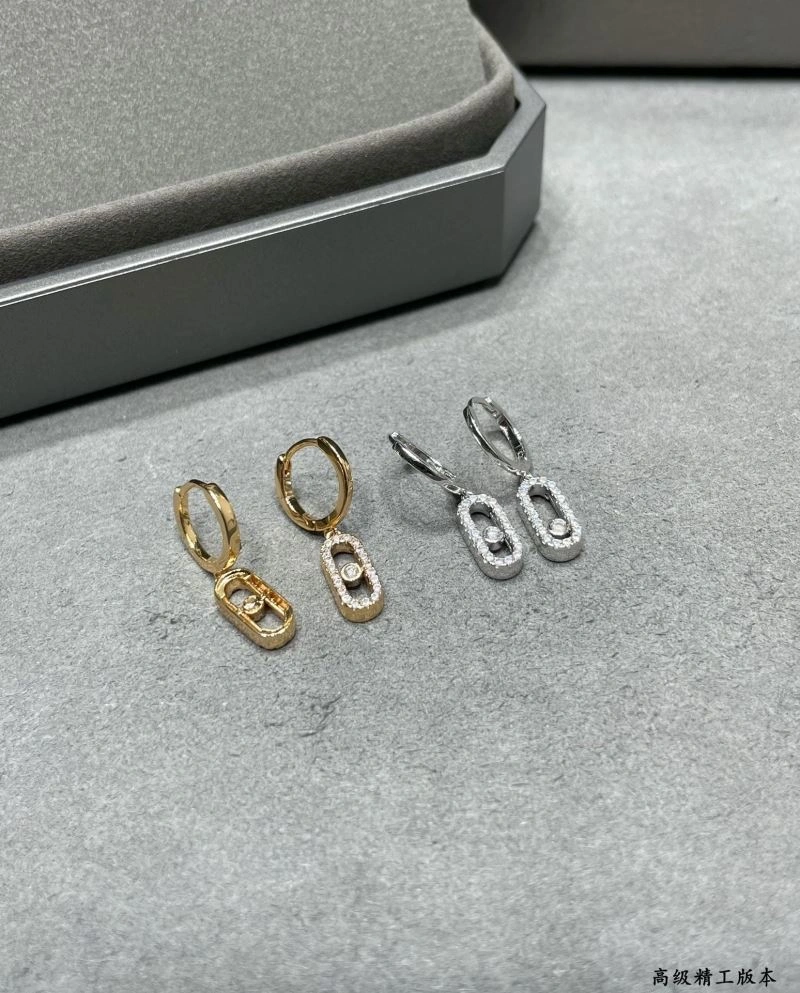 Accurate model Messika Earrings