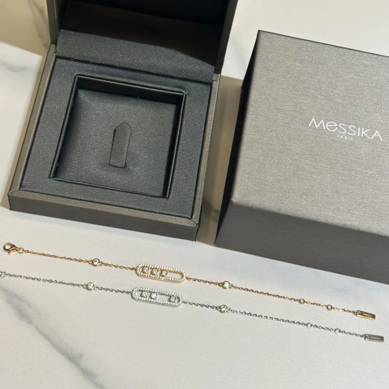 Low-cost Messika Necklaces