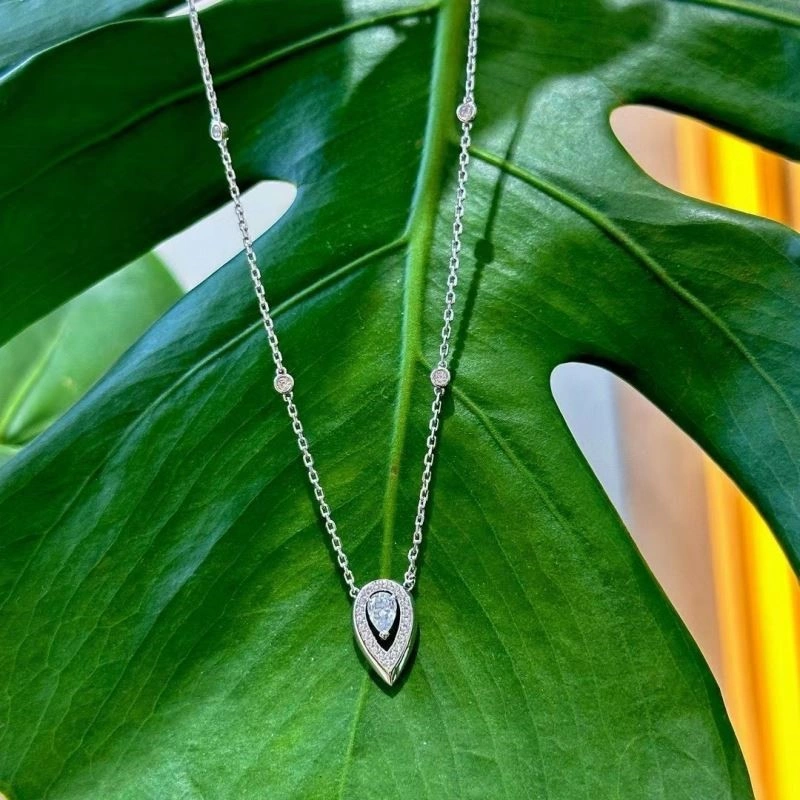 High fidelity Messika Necklaces
