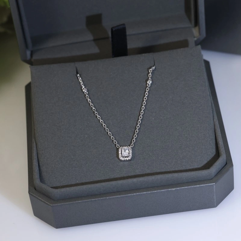Factory-made Messika Necklaces