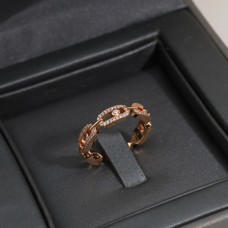 Low-cost Messika Rings