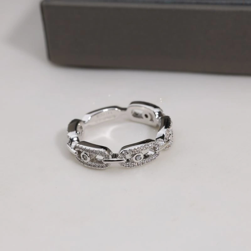 Low-cost Messika Rings