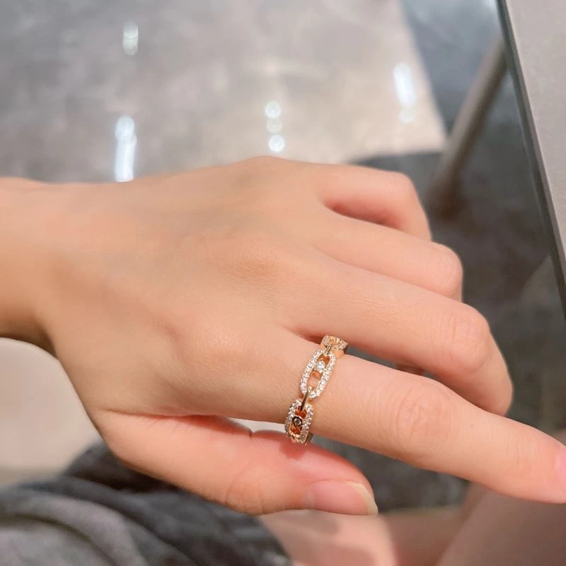 Low-cost Messika Rings
