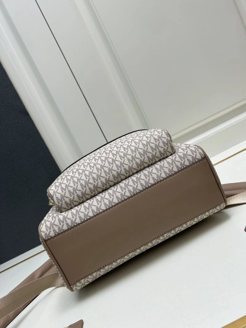 Inexpensive Michael Kors Backpacks