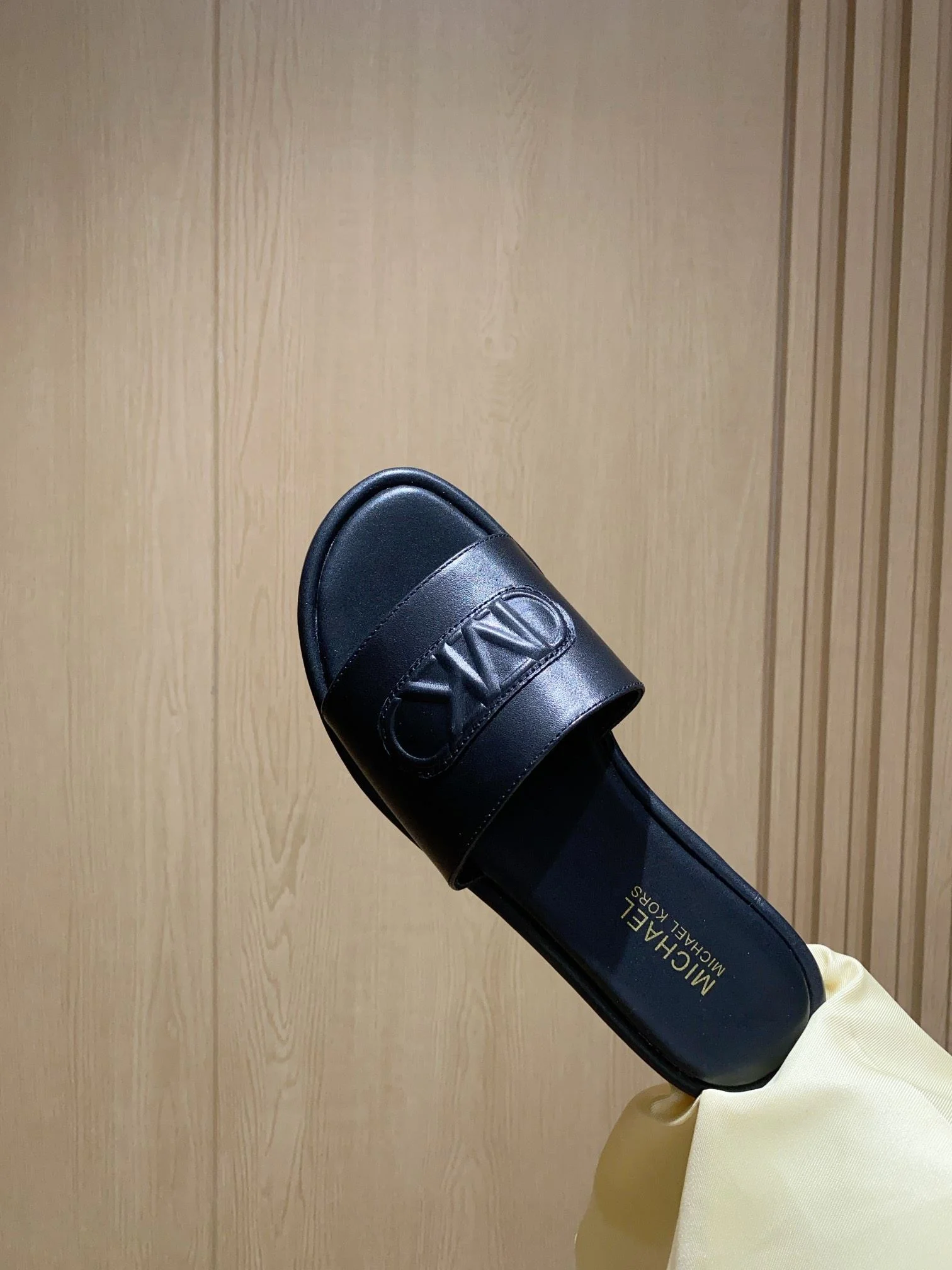 Exact replica Michael Kors Sandals