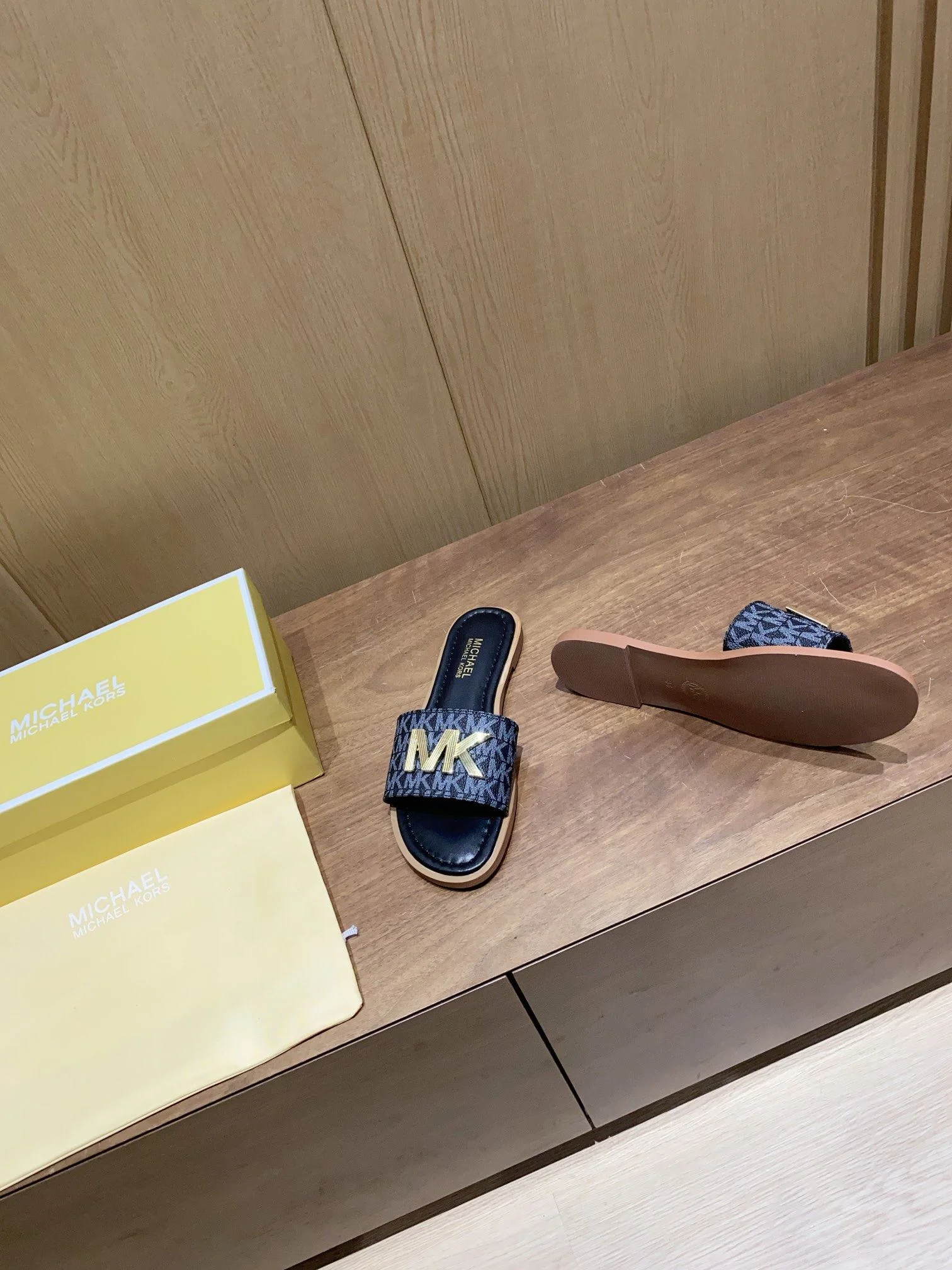 Brand-original Michael Kors Sandals