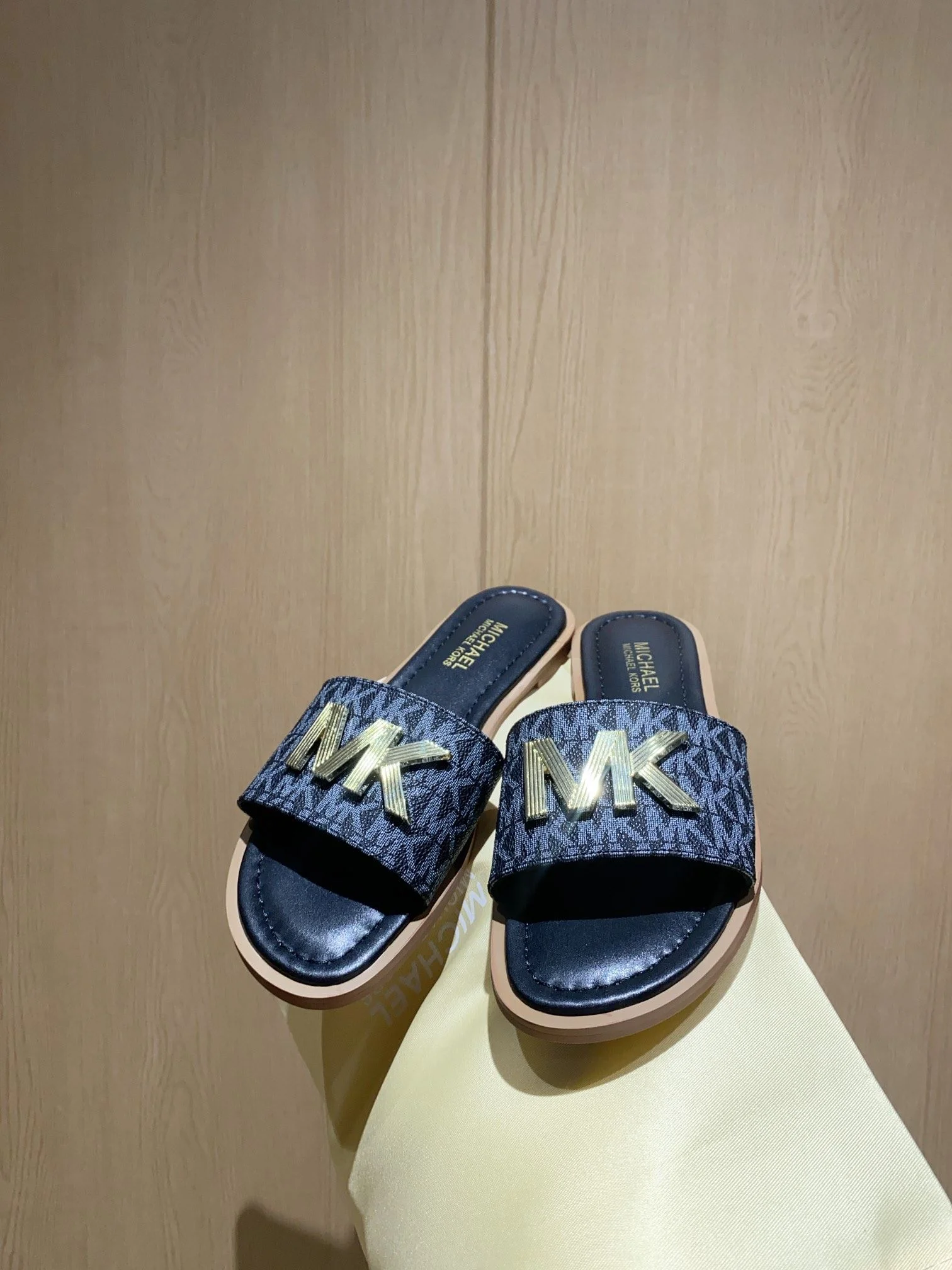 Brand-original Michael Kors Sandals