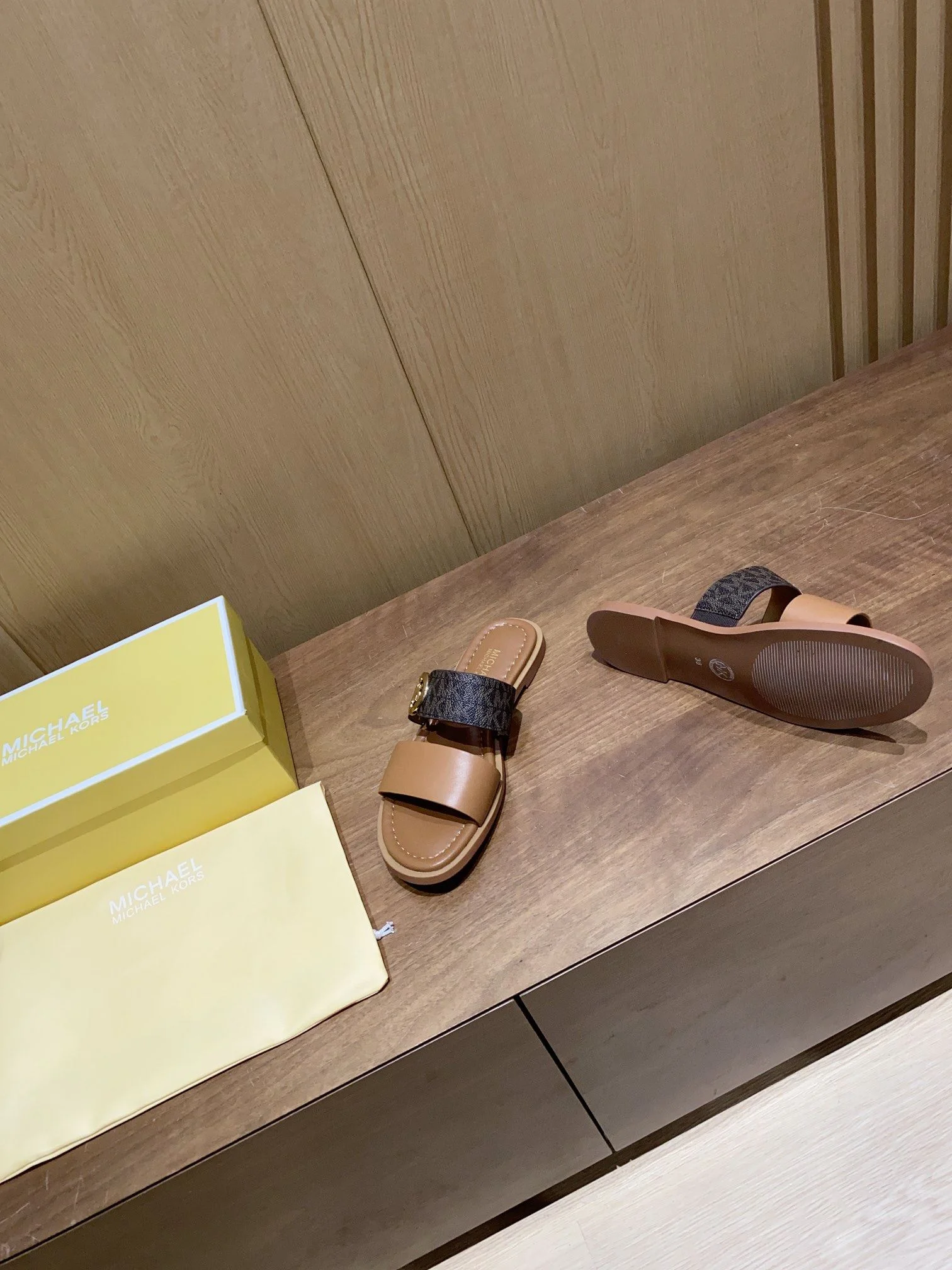 High accuracy Michael Kors Sandals