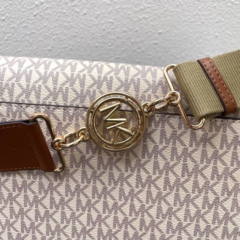 Value-priced Michael Kors Satchel Bags