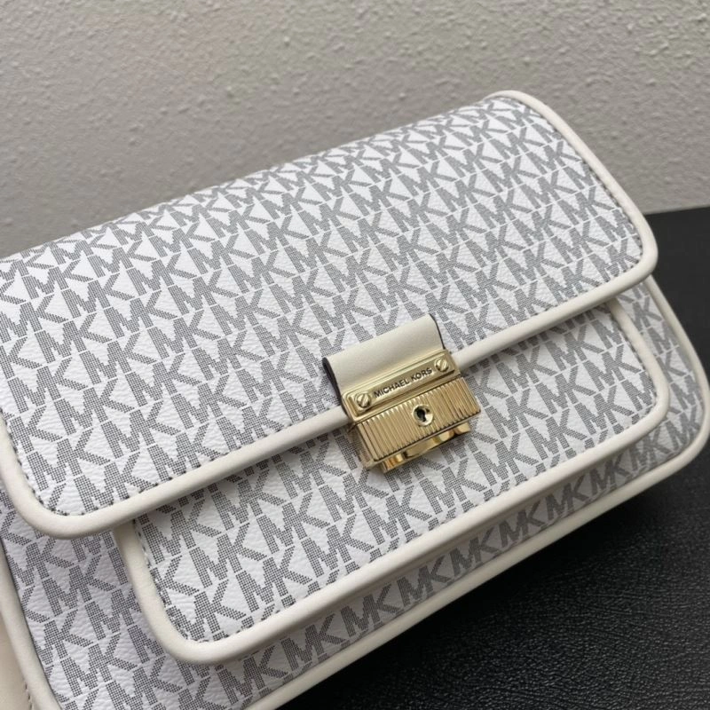 Accurate model Michael Kors Satchel Bags