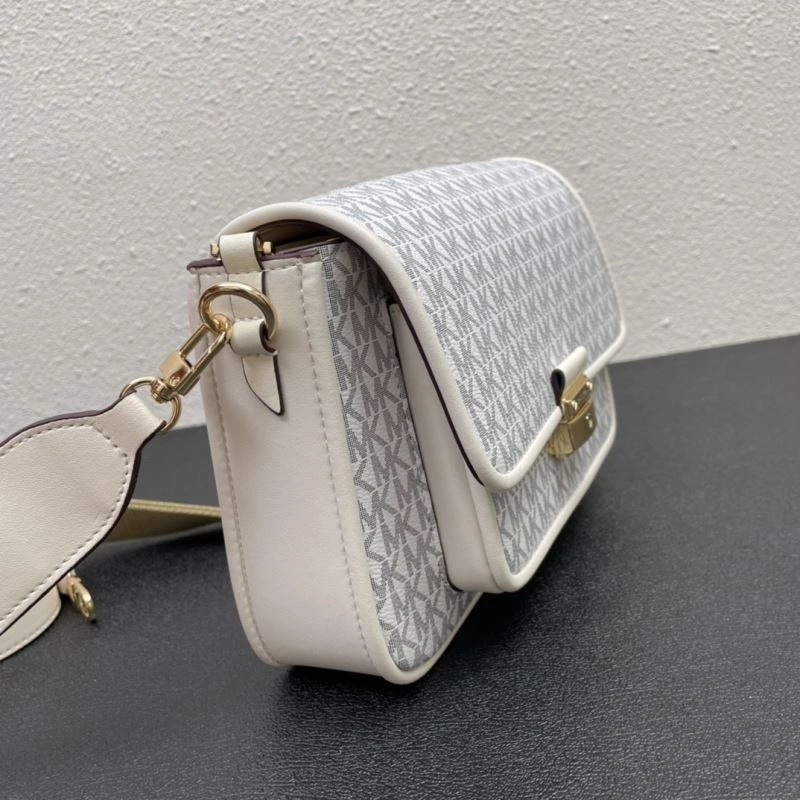 Accurate model Michael Kors Satchel Bags