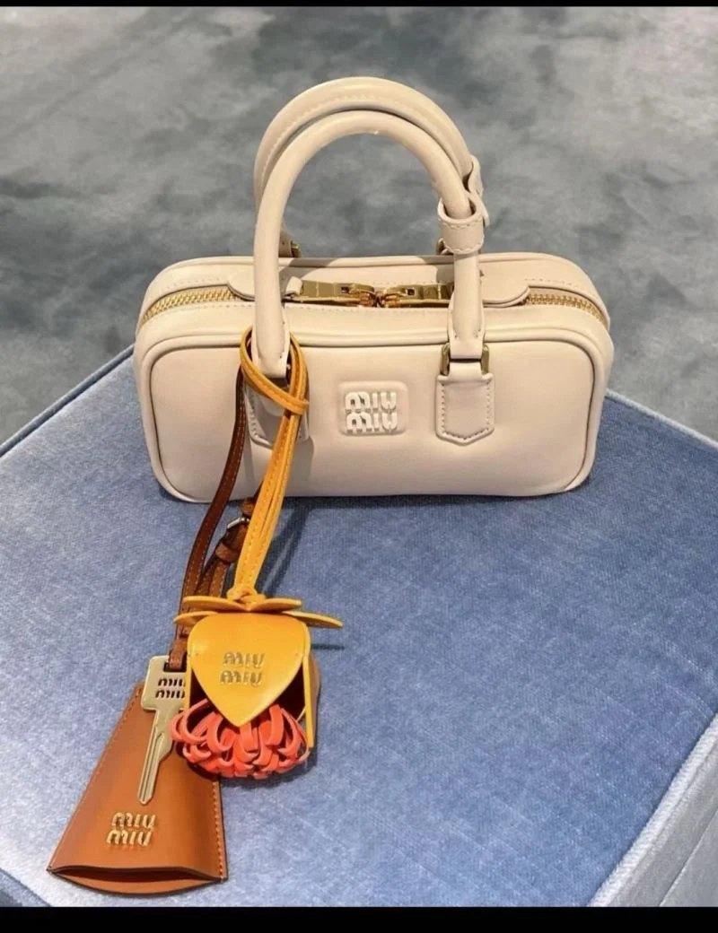 1:1 copy Miu Miu Accessories