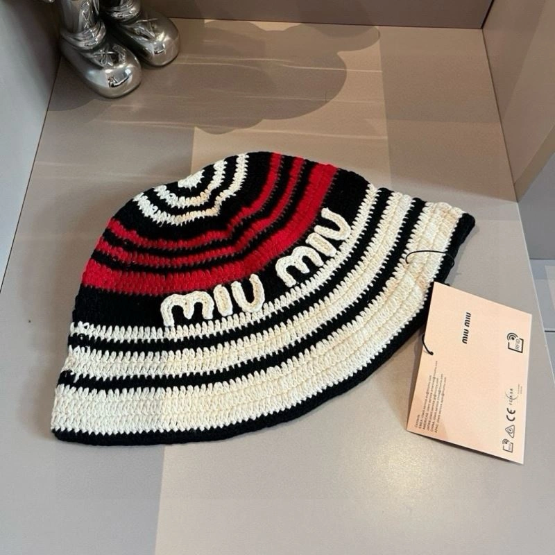 Top match Miu Miu Caps