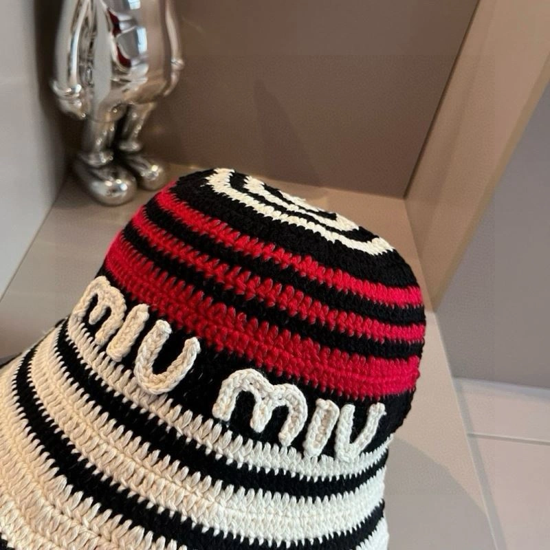 Top match Miu Miu Caps