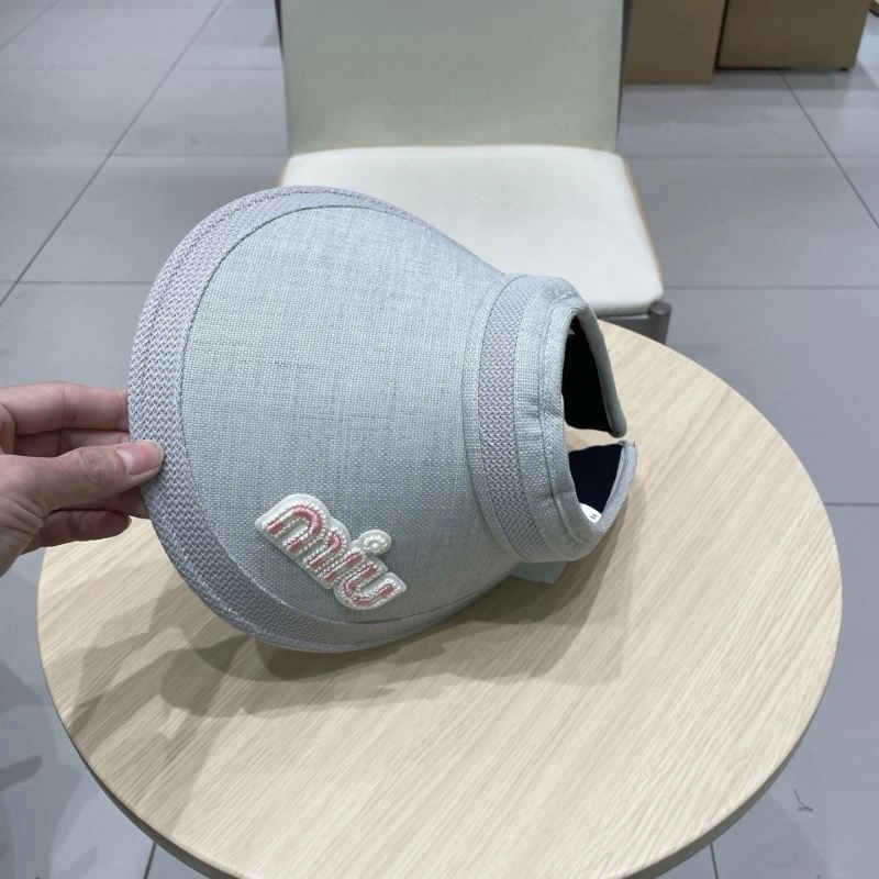 Accurate model Miu Miu Caps