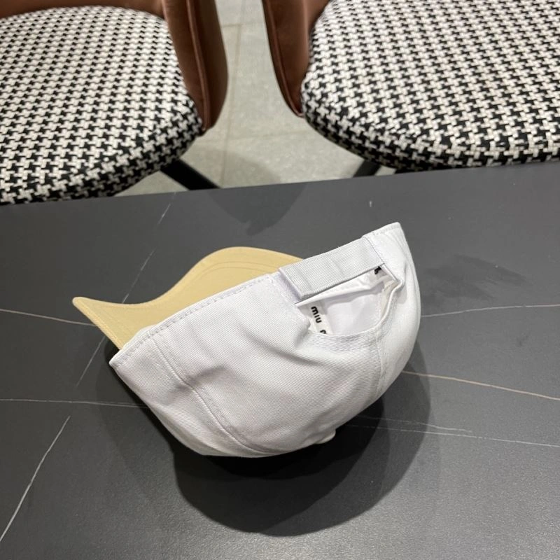 Top match Miu Miu Caps