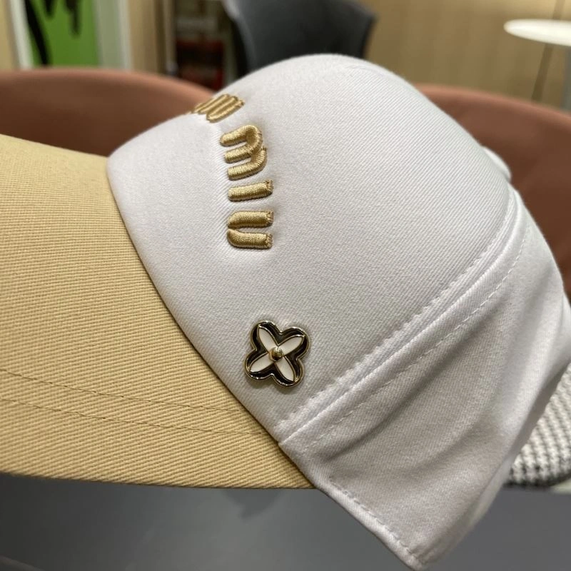 Top match Miu Miu Caps