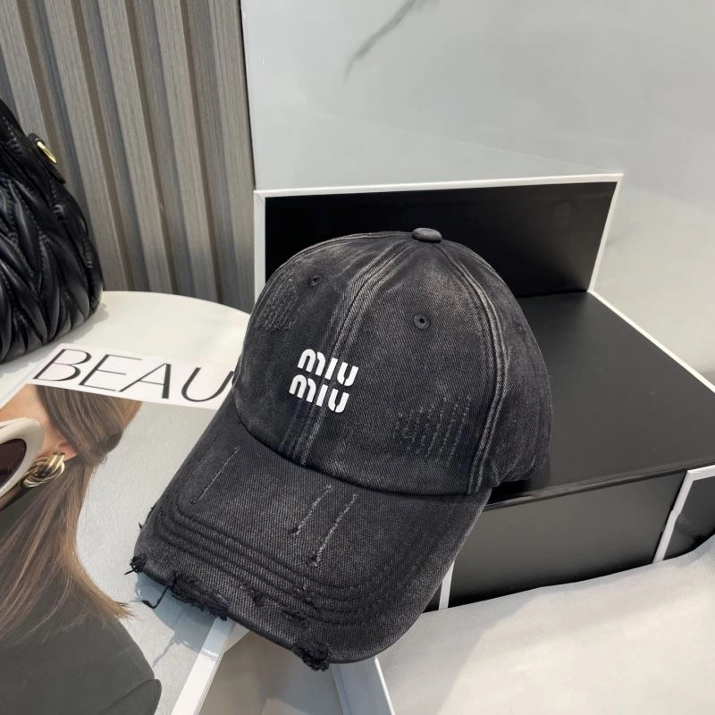 Top match Miu Miu Caps
