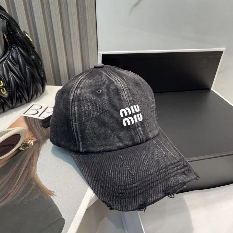 Top match Miu Miu Caps