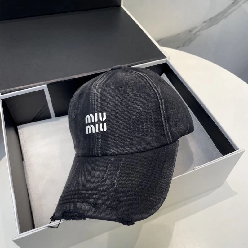 Top match Miu Miu Caps