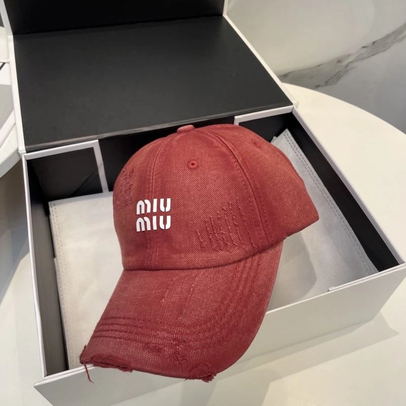 Top match Miu Miu Caps