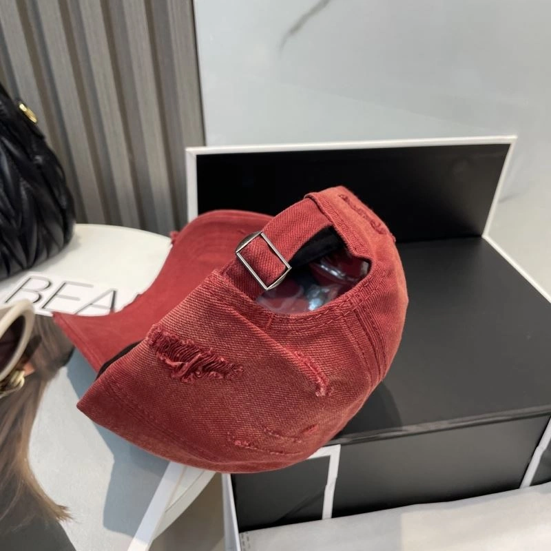Top match Miu Miu Caps