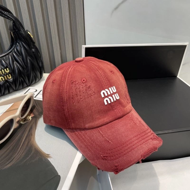 Top match Miu Miu Caps
