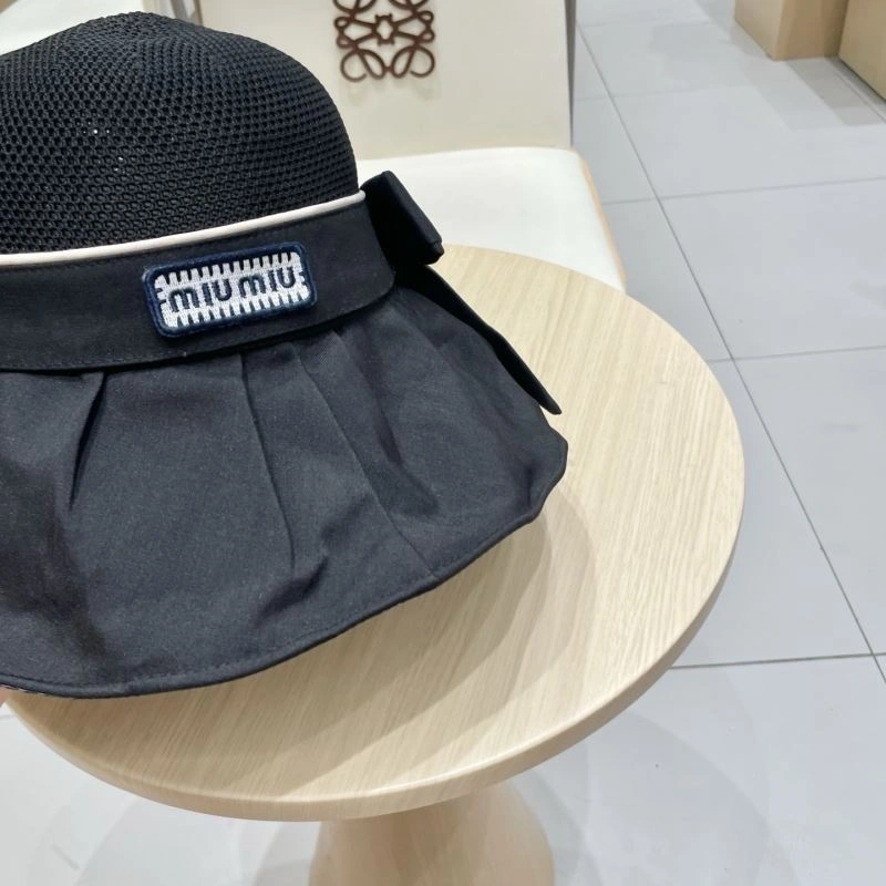 Accurate model Miu Miu Caps