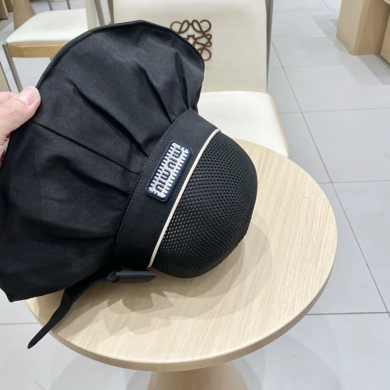 Accurate model Miu Miu Caps