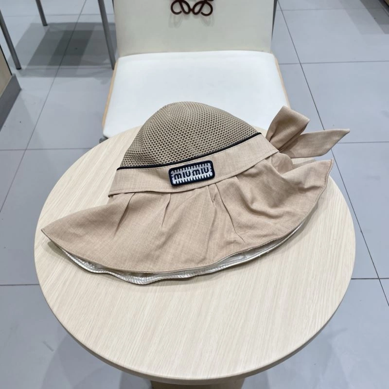 Top mirror Miu Miu Caps