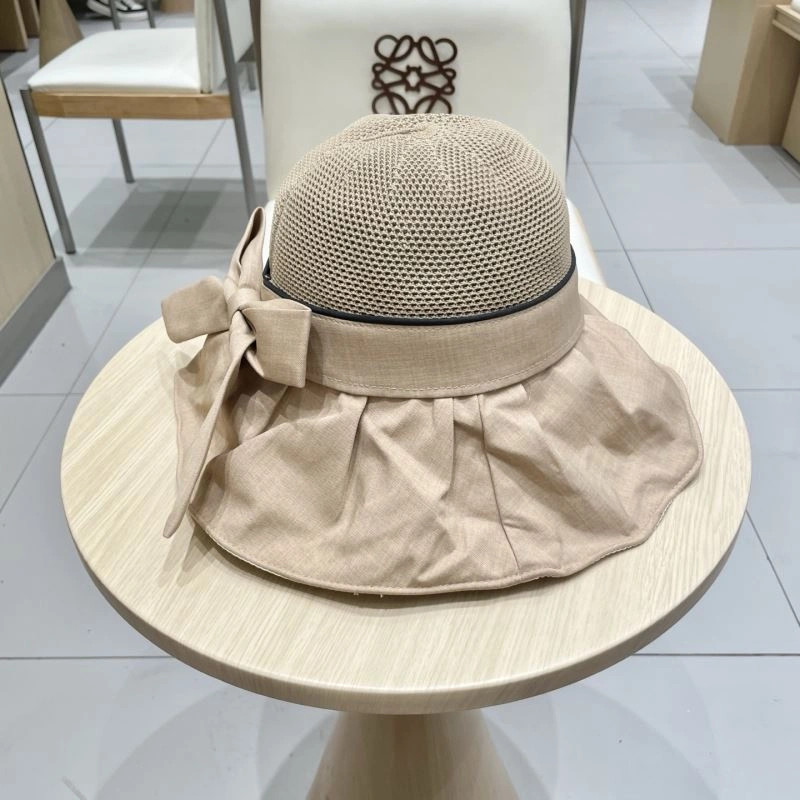 Top mirror Miu Miu Caps