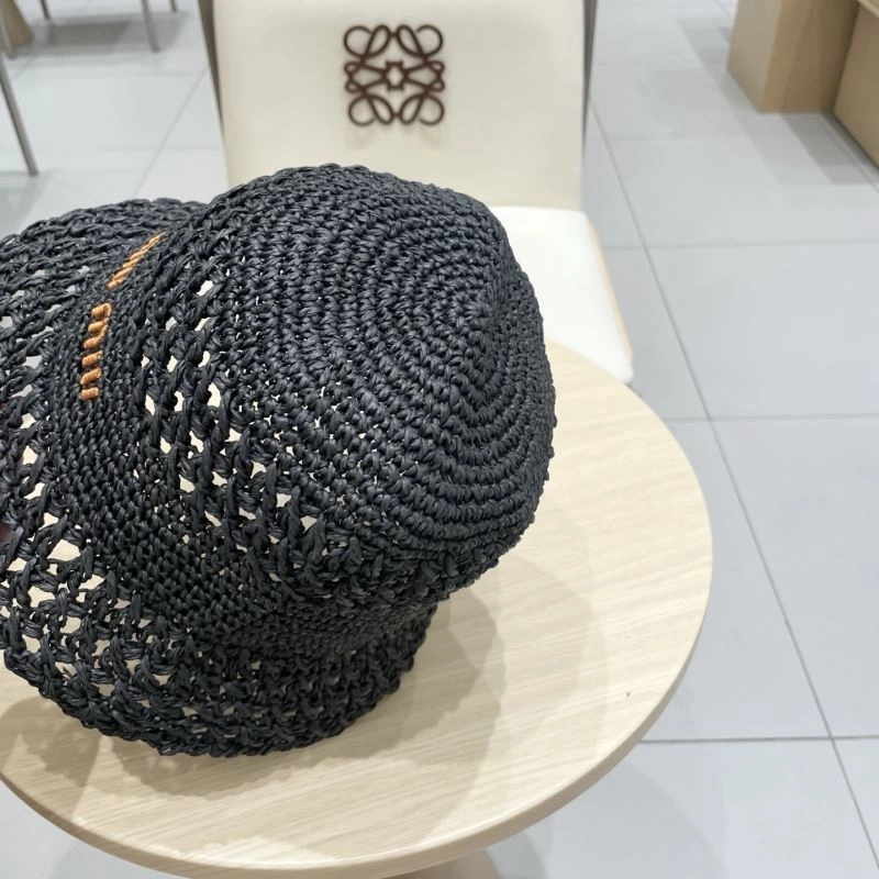 Accurate model Miu Miu Caps