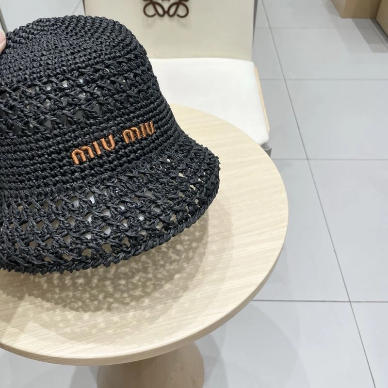 Accurate model Miu Miu Caps