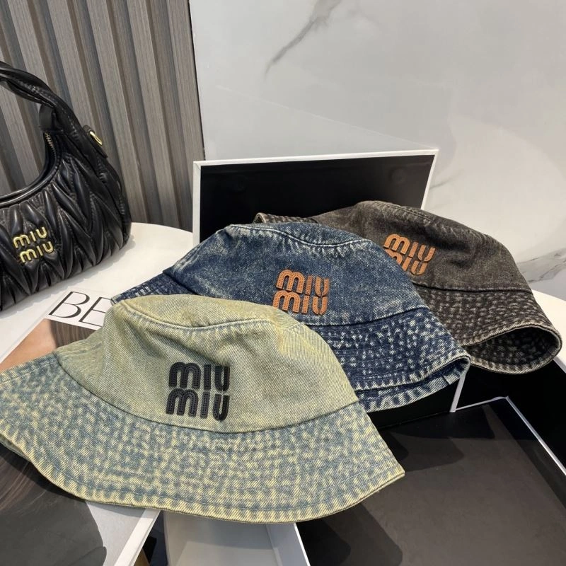 Top match Miu Miu Caps