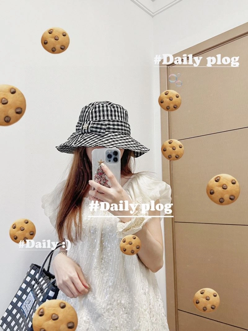 Miu Miu Caps