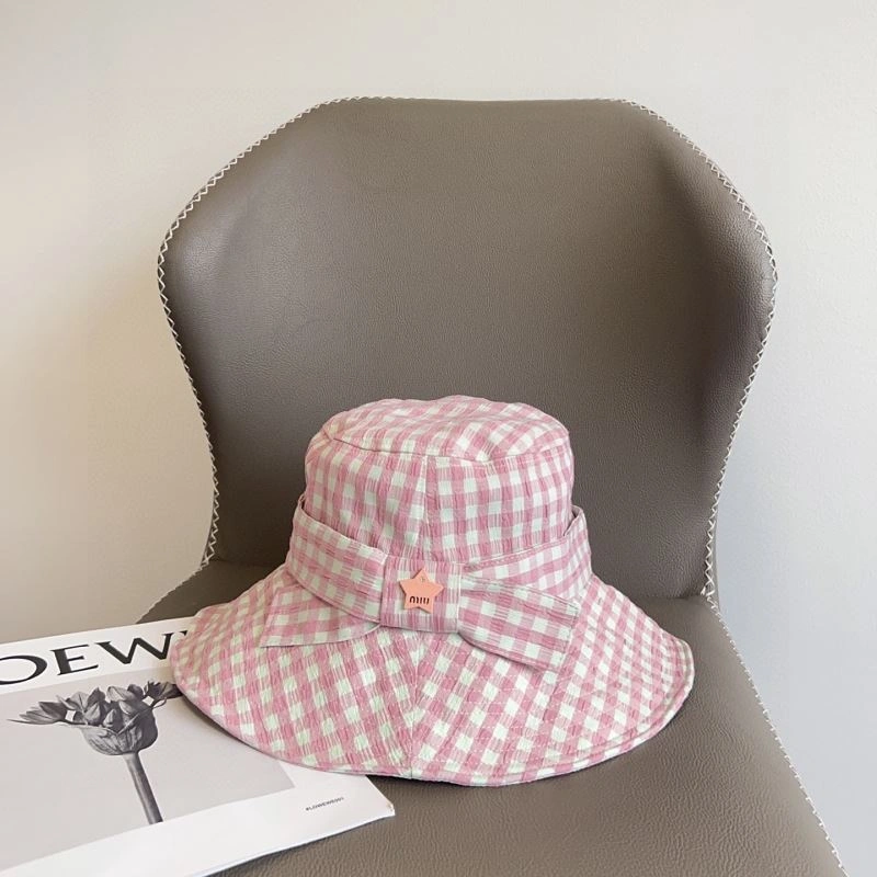 Top mirror Miu Miu Caps