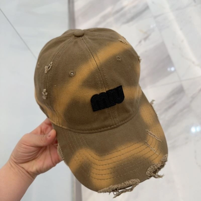 Top mirror Miu Miu Caps
