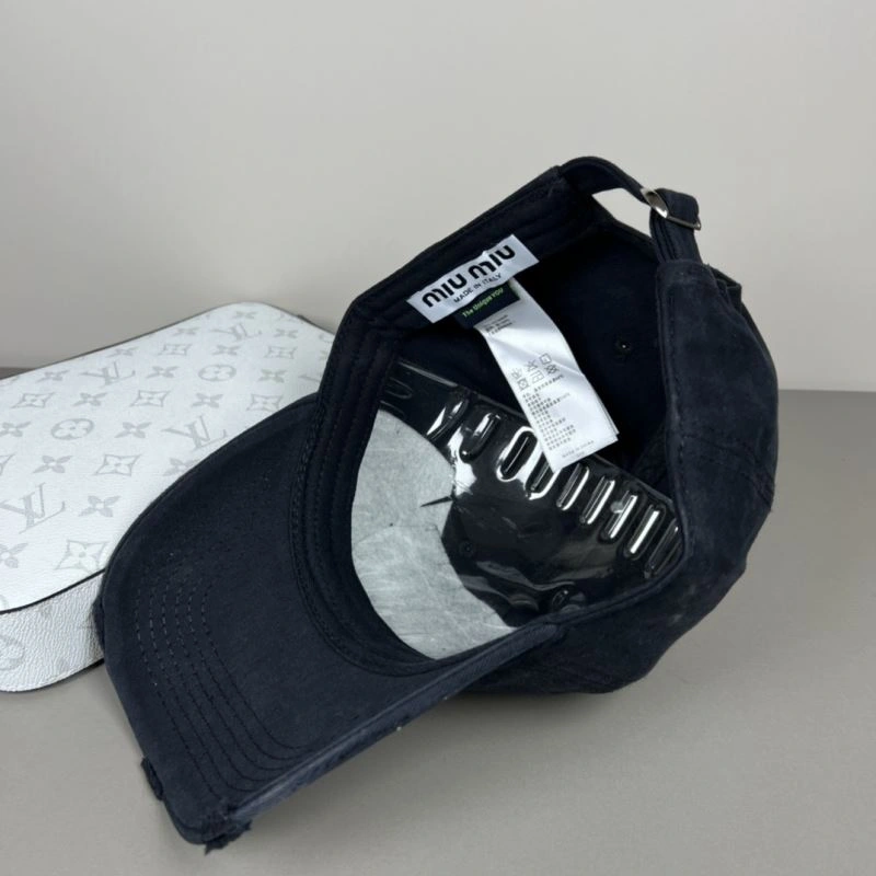 Brand-original Miu Miu Caps