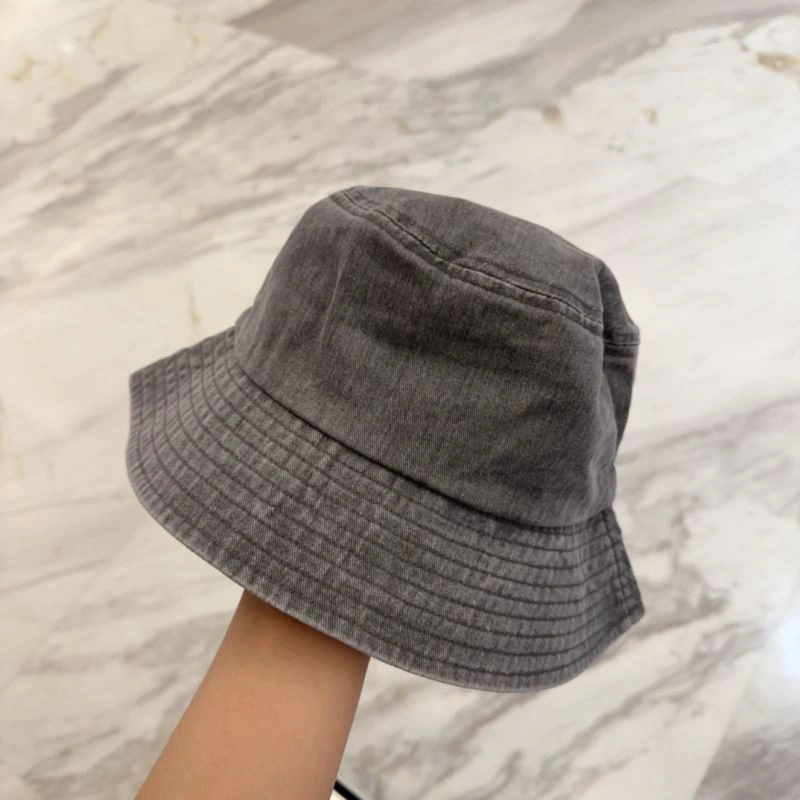 Top mirror Miu Miu Caps