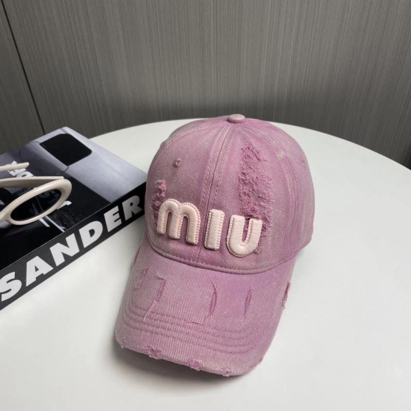 Accurate model Miu Miu Caps