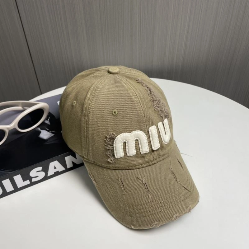 Accurate model Miu Miu Caps