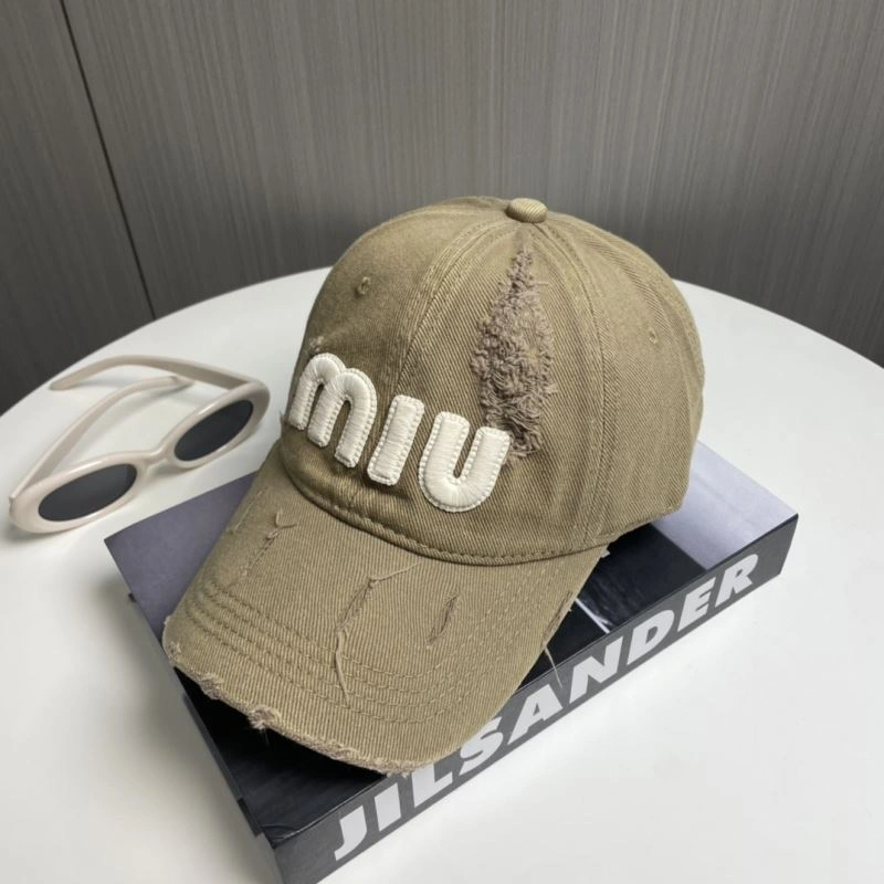 Accurate model Miu Miu Caps