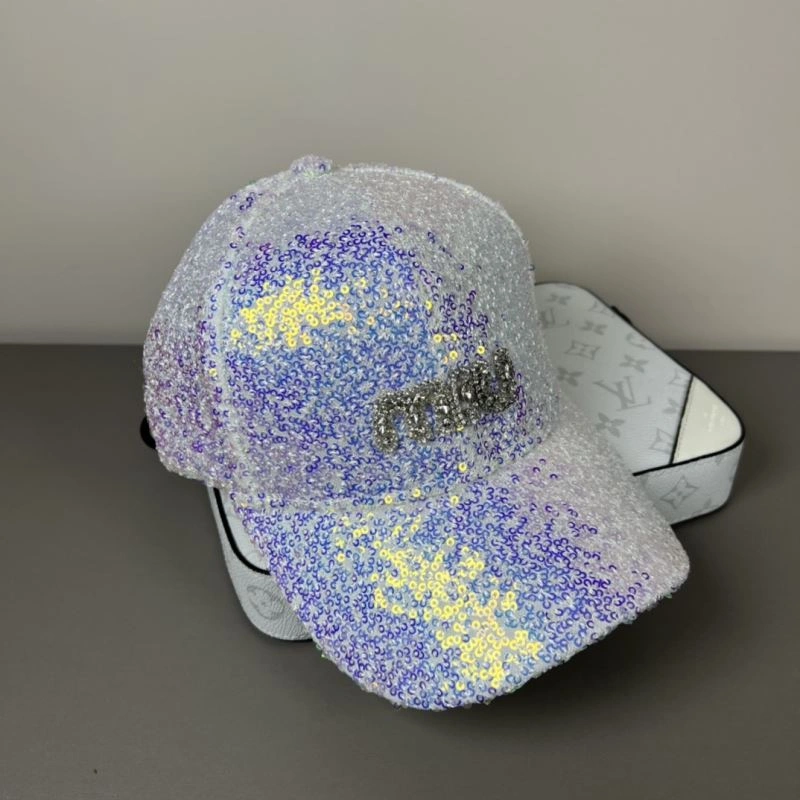 Accurate model Miu Miu Caps