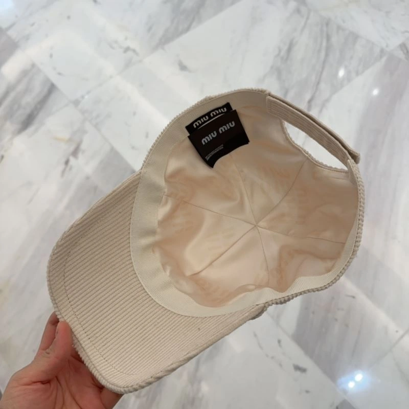 Brand-original Miu Miu Caps
