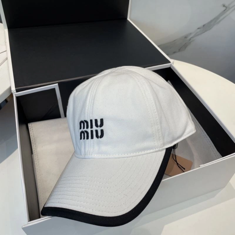 Accurate model Miu Miu Caps