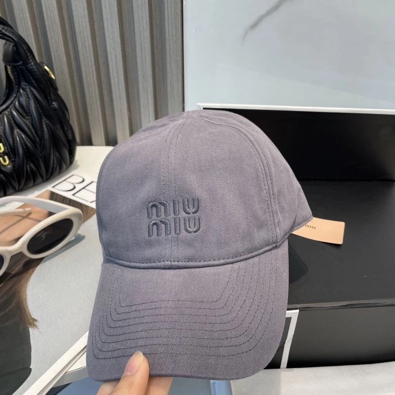 Accurate model Miu Miu Caps